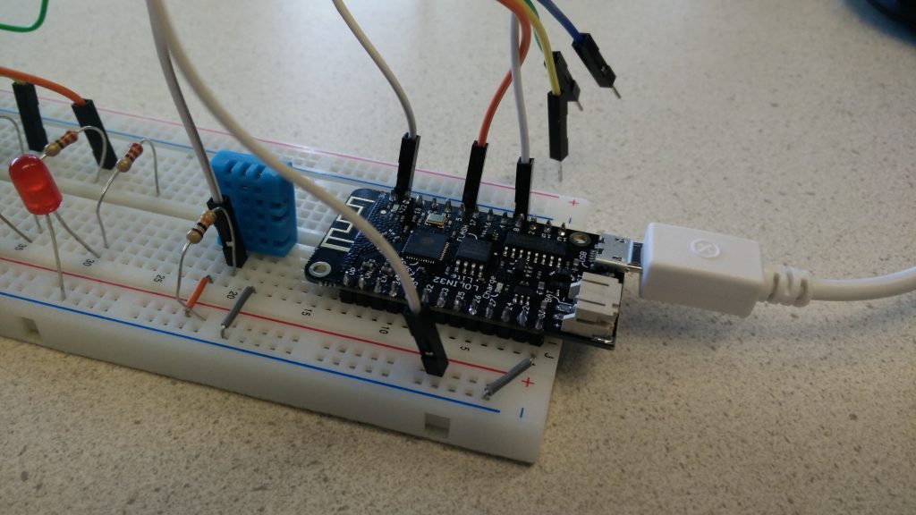 Getting started with the ESP32 Wifi module - vanslooten.com Getting started with the ESP32 Wifi module - vanslooten.com